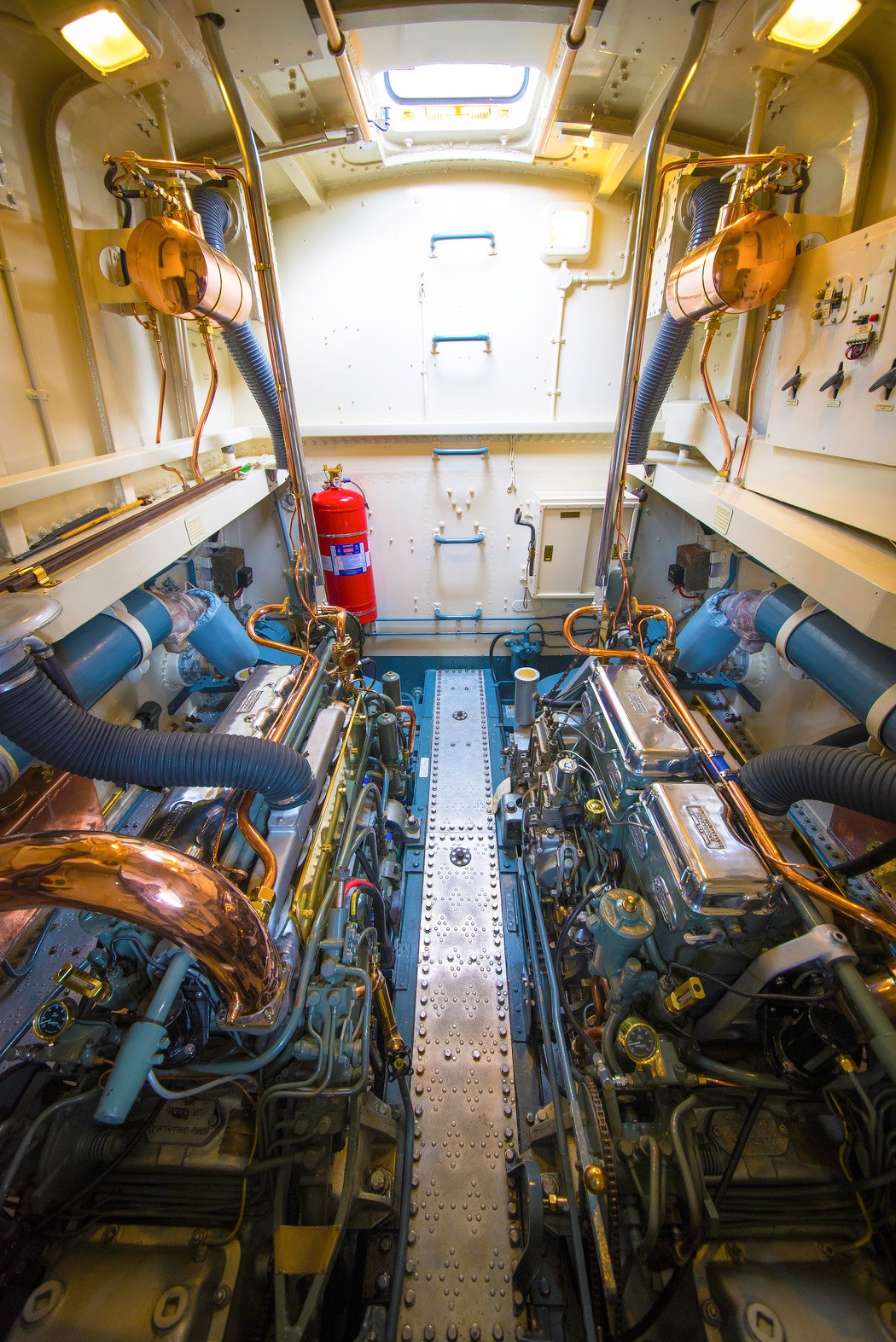 lifeboat engine 1 - Digital Yacht News